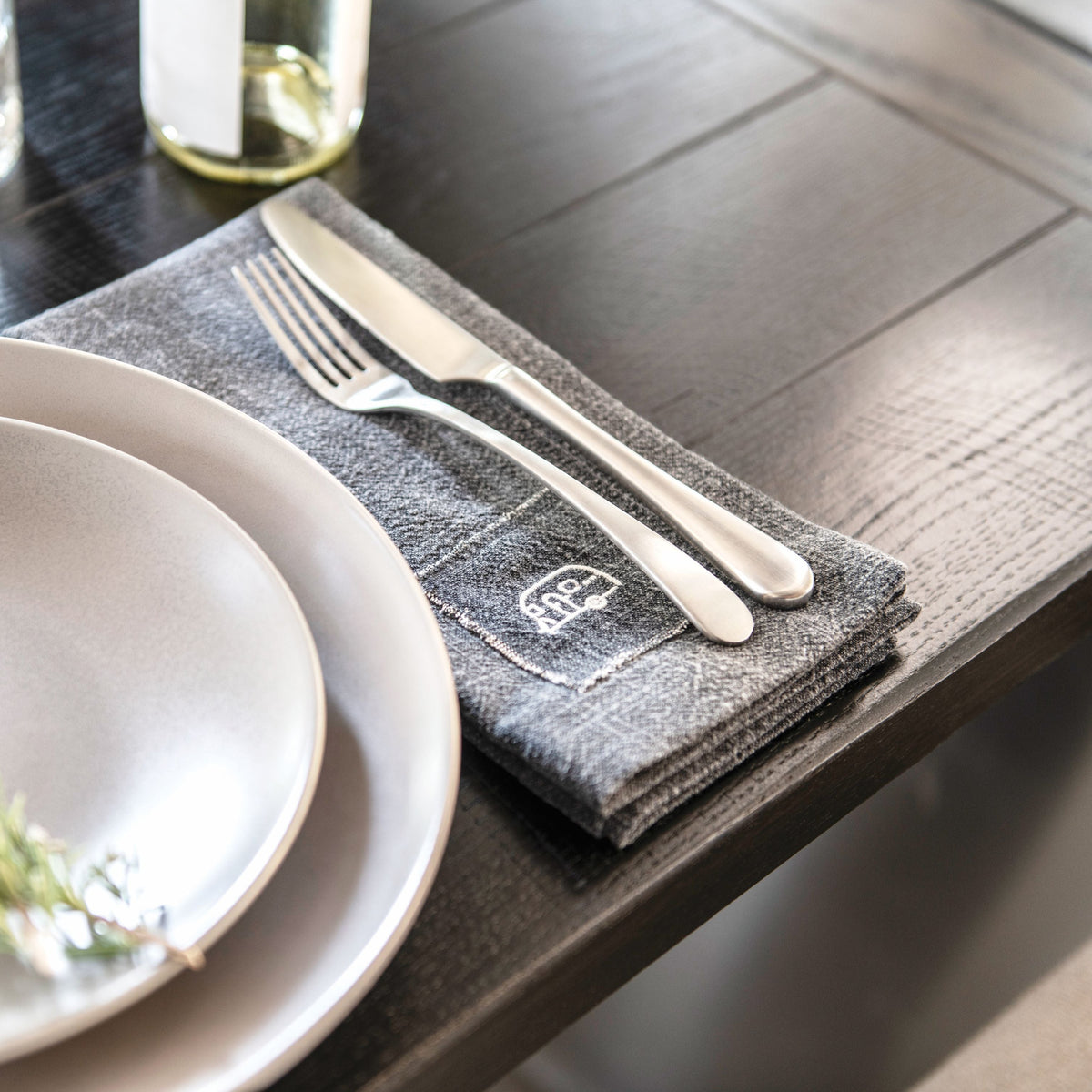 Airstream x Pottery Barn Flatware 20 Pc Set – Airstream Supply Company